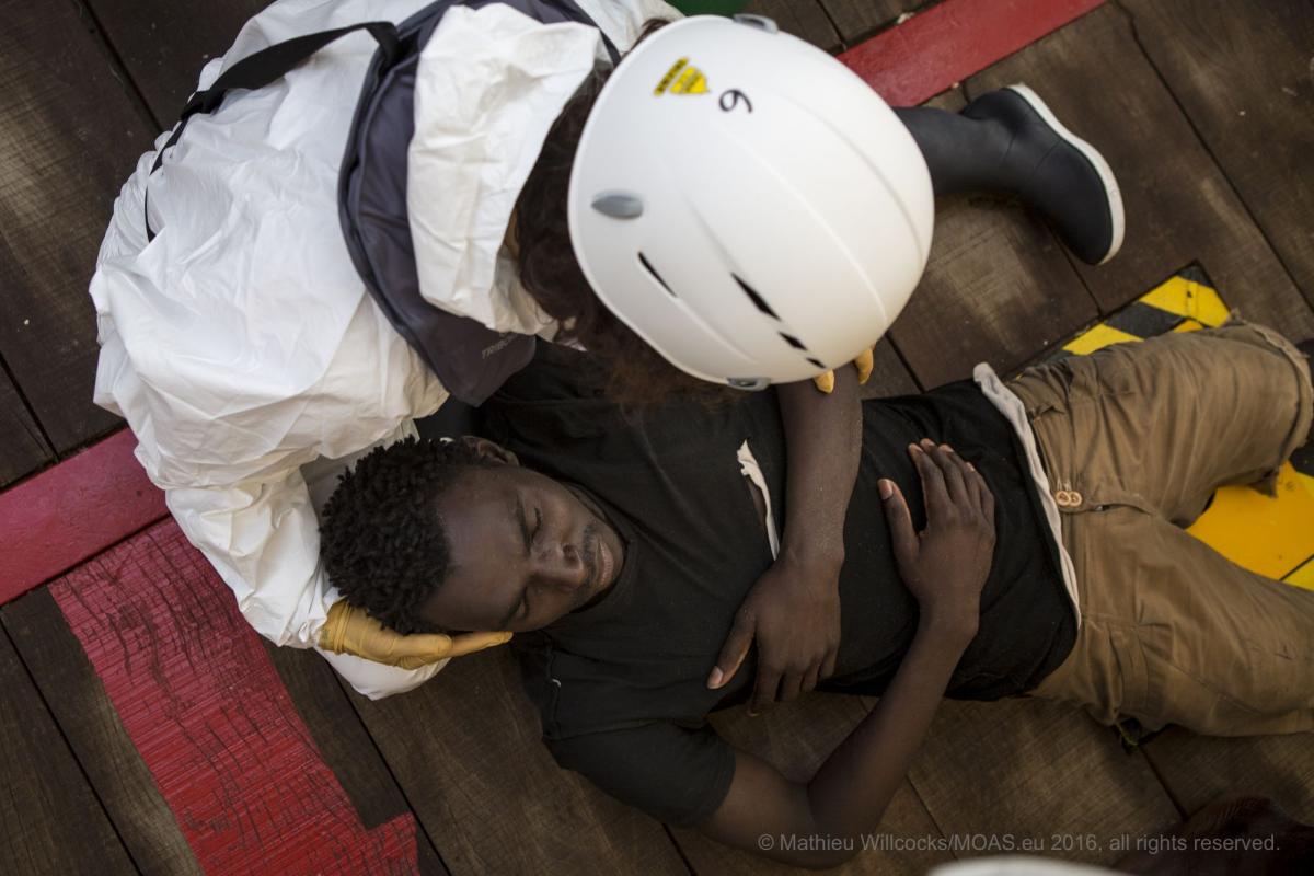 The Migrant Offshore Aid Station (MOAS) fleet saves over 2000 people in ...
